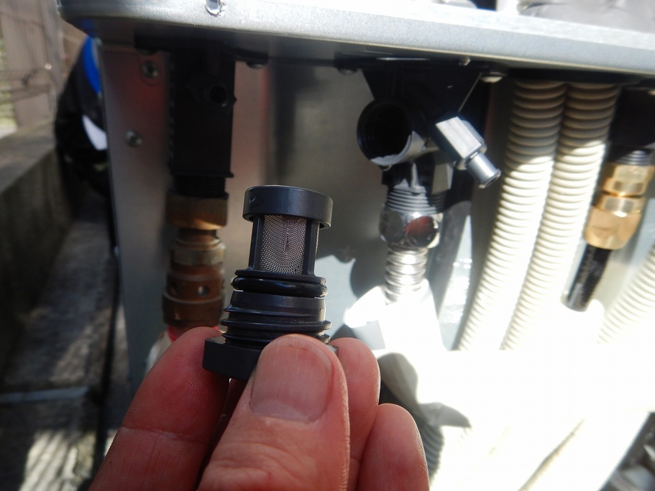 「三菱SRT-HPT37W5」の故障で「ダイキンEQX37XFV」に取替 宇治市I様邸 | 株式会社Eテックス